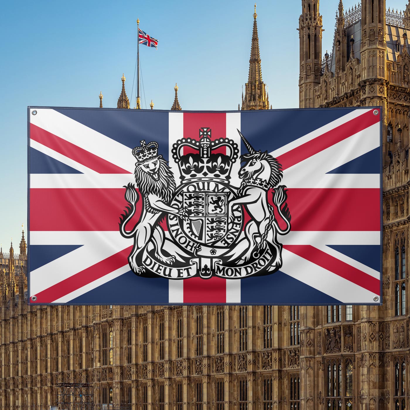 Union Flag Royal Arms - Fully Customisable (5X3 FT) – Terrace Flags